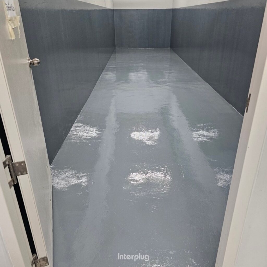 พื้นอีพ็อกซี่คุณภาพ โดยผู้เชี่ยวชาญตัวจริง – Interplug – Interplug